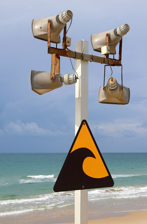 Inception of a Global Tsunami Evacuation Model in Japan